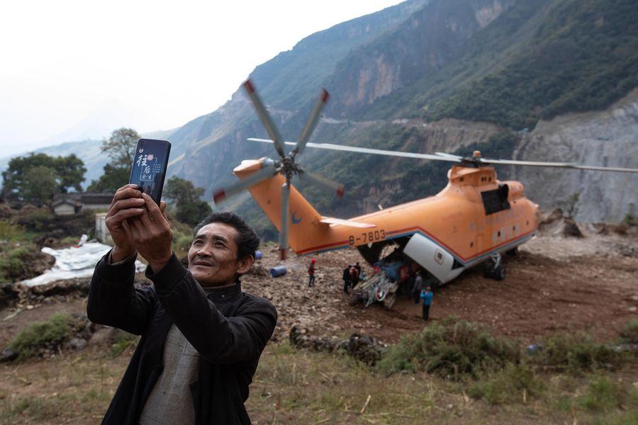 គម្រោងសាងសង់ផ្លូវសម្រាប់អ្នកភូមិនៅតំបន់ភ្នំត្រជាក់នេះ ...