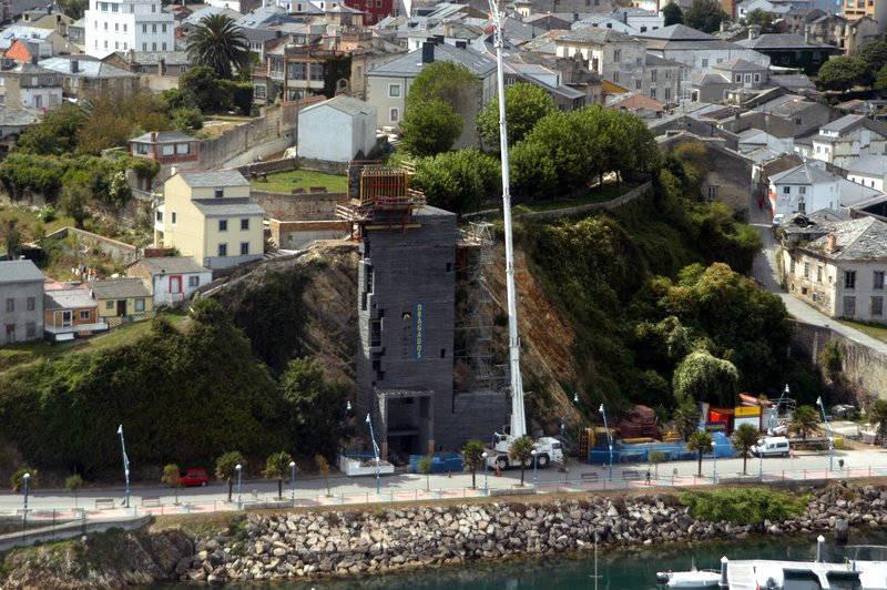 4. Limmat Footbridge and Promenade Lift ដោយក្រុមស្ថាបត្យករ Leuppi ...
